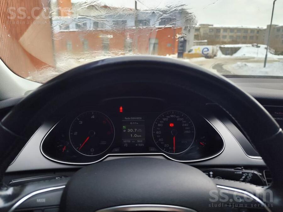 Zils Audi A4 2013 Rīga, ar dzinēja tilpumu 2.00 L un nobraukumu 183 tūkst. km par 8590 €, foto 12 vietnē AUTOMOTO.COM.LV