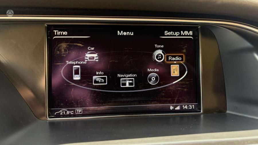 Blue Audi A4 2013 in Kaunas, with an engine capacity of 1.97 L and mileage of 300 thousand km for 7800 €, photo 8 on AUTOMOTO.COM.LV