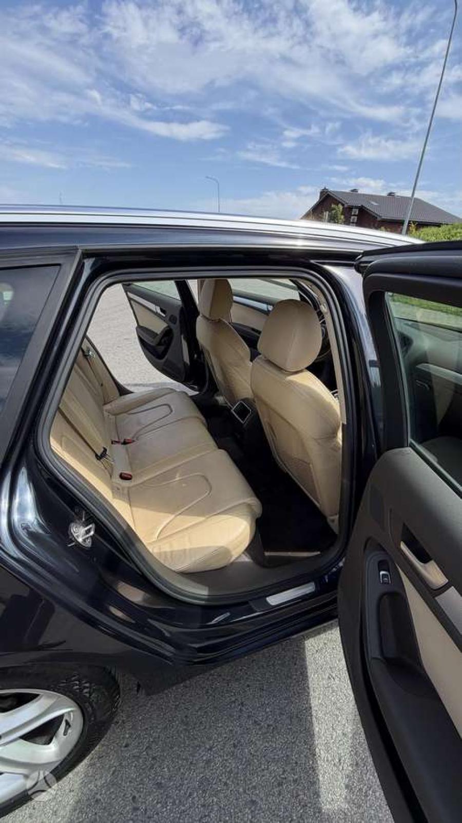 Blue Audi A4 2013 in Kaunas, with an engine capacity of 1.97 L and mileage of 300 thousand km for 7800 €, photo 12 on AUTOMOTO.COM.LV