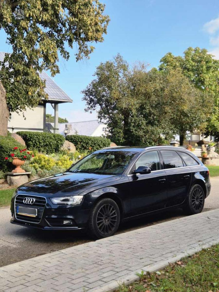 Blue Audi A4 2013 in Prienai, with an engine capacity of 1.80 L and mileage of 280 thousand km for 5899 €, photo 1 on AUTOMOTO.COM.LV