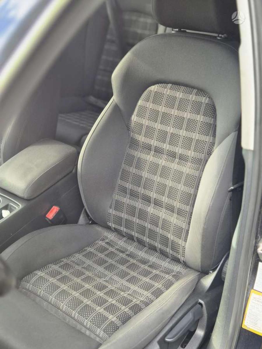 Blue Audi A4 2013 in Prienai, with an engine capacity of 1.80 L and mileage of 280 thousand km for 5899 €, photo 18 on AUTOMOTO.COM.LV