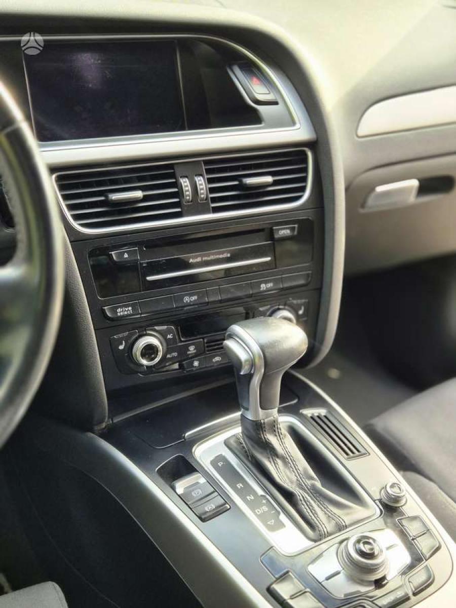 Blue Audi A4 2013 in Prienai, with an engine capacity of 1.80 L and mileage of 280 thousand km for 5899 €, photo 21 on AUTOMOTO.COM.LV
