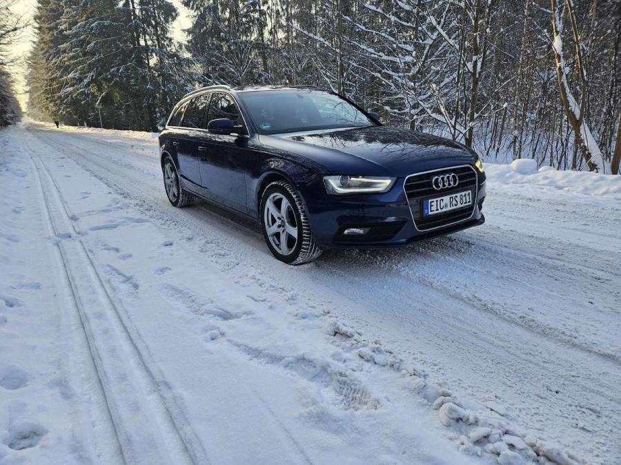 Zils Audi A4 2014 Raseiniai, ar dzinēja tilpumu 1.97 L un nobraukumu 294 tūkst. km par 7900 €, foto 4 vietnē AUTOMOTO.COM.LV