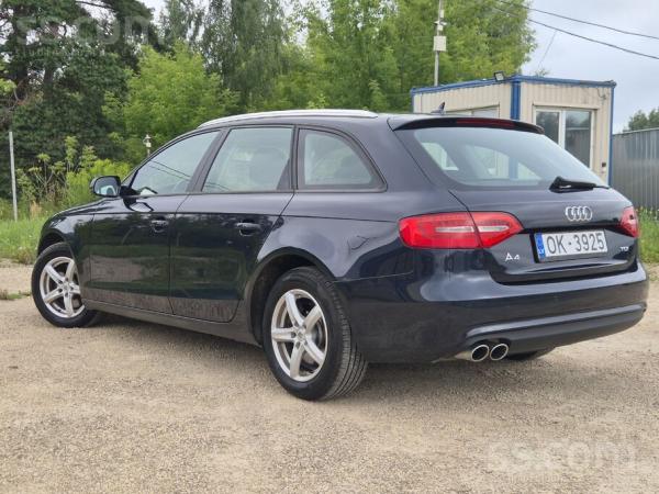 Zils Audi A4 2014 Rīga, ar dzinēja tilpumu 2.00 L un nobraukumu 246 tūkst. km par 7950 €, foto 4 vietnē AUTOMOTO.COM.LV