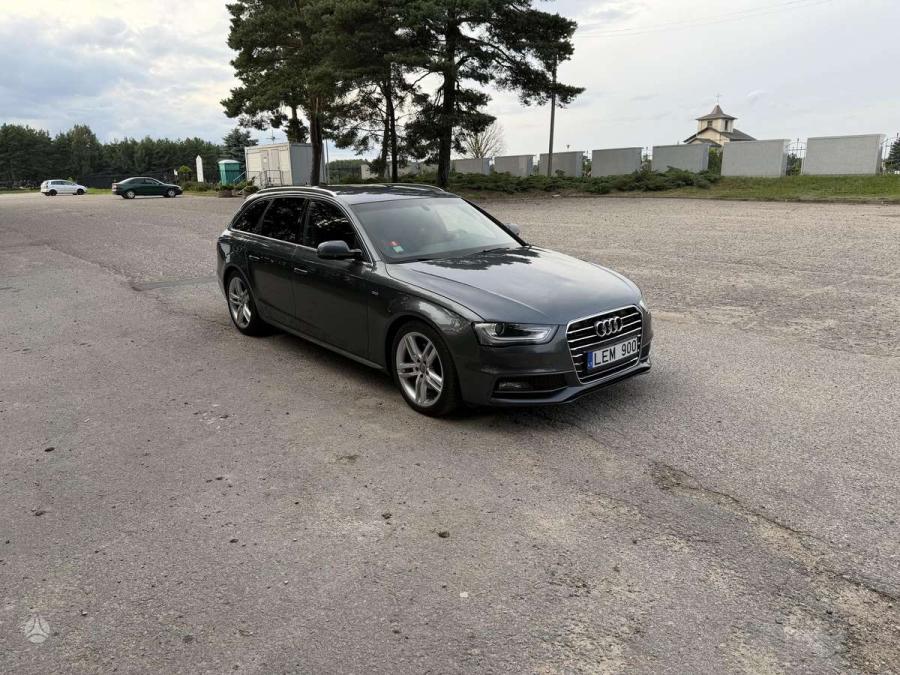 Blue Audi A4 2014 in Jonava, with an engine capacity of 2.00 L and mileage of 245 thousand km for 8500 €, photo 5 on AUTOMOTO.COM.LV