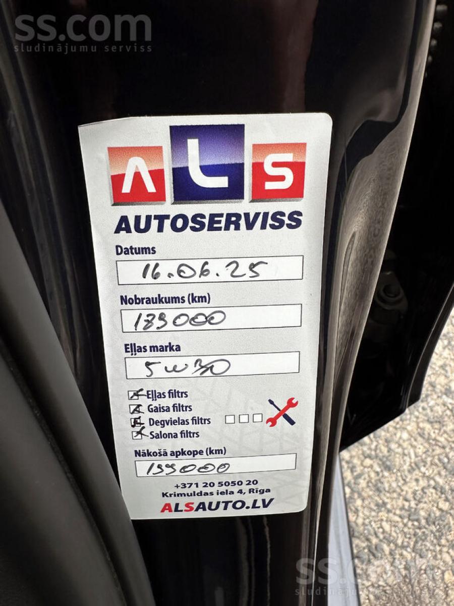 Zils Audi A4 2014 Rīga, ar dzinēja tilpumu 2.00 L un nobraukumu 191 tūkst. km par 8200 €, foto 28 vietnē AUTOMOTO.COM.LV
