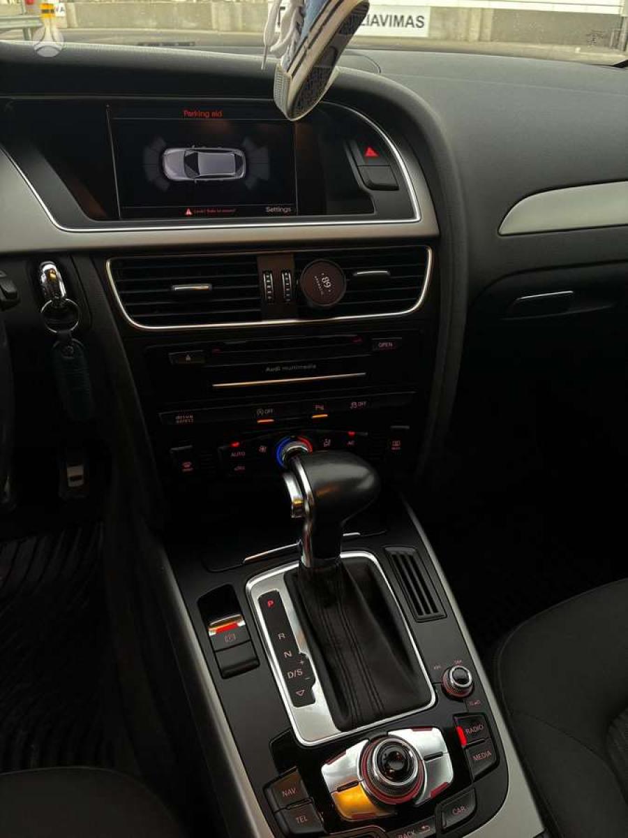 Zils Audi A4 2014 Viļņa, ar dzinēja tilpumu 1.80 L un nobraukumu 260 tūkst. km par 8200 €, foto 9 vietnē AUTOMOTO.COM.LV