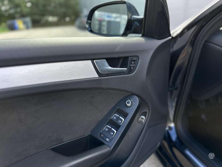Blue Audi A4 2014 in Utena, with an engine capacity of 2.97 L and mileage of 280 thousand km for 8900 €, photo 16 on AUTOMOTO.COM.LV