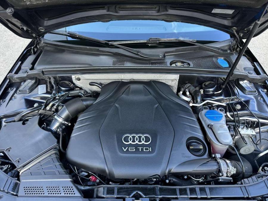 Blue Audi A4 2014 in Utena, with an engine capacity of 2.97 L and mileage of 280 thousand km for 8900 €, photo 32 on AUTOMOTO.COM.LV