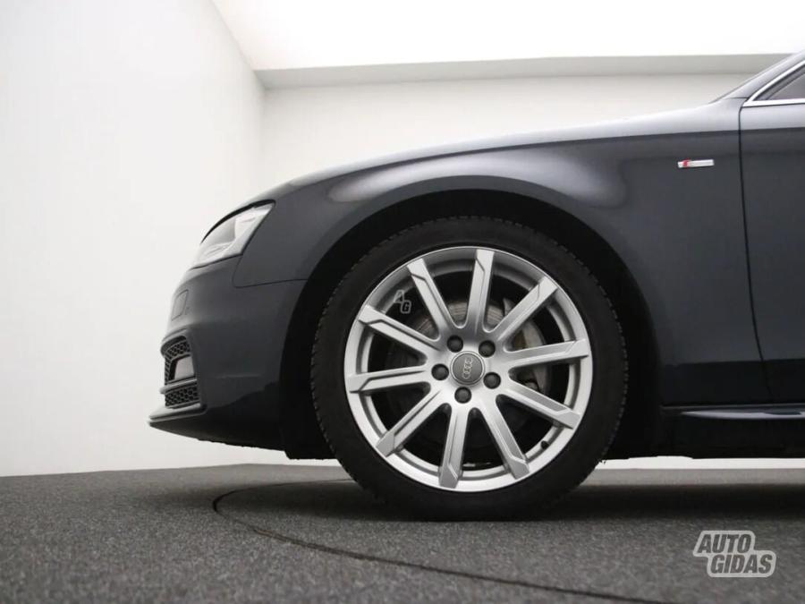 Zils Audi A4 2015 Viļņa, ar dzinēja tilpumu 3.00 L un nobraukumu 242 tūkst. km par 12899 €, foto 29 vietnē AUTOMOTO.COM.LV