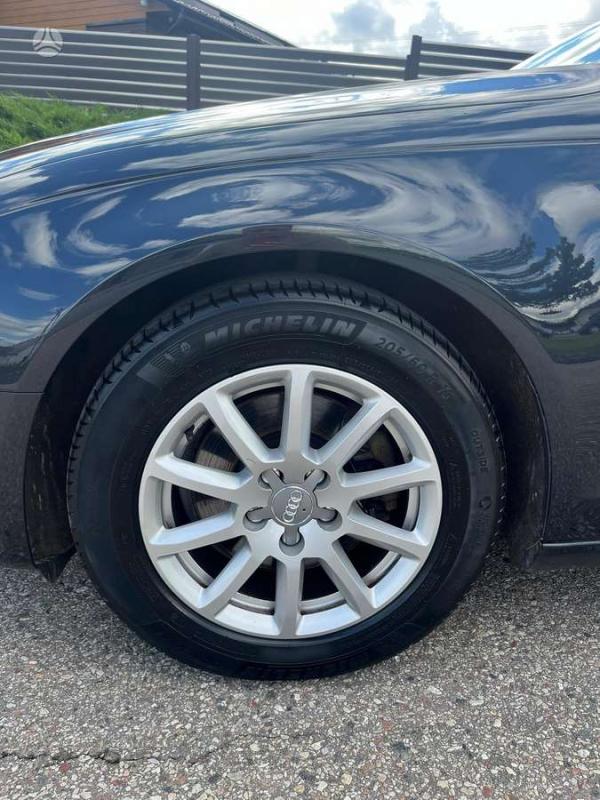 Blue Audi A4 2015 in Utena, with an engine capacity of 1.97 L and mileage of 207 thousand km for 8150 €, photo 9 on AUTOMOTO.COM.LV