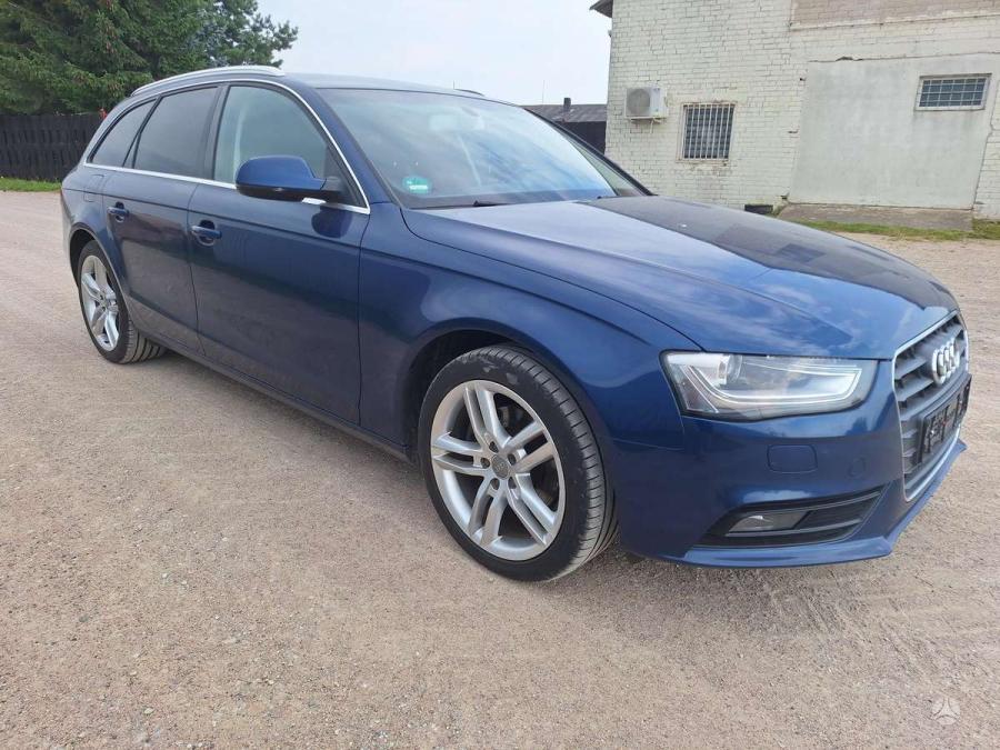 Zils Audi A4 2015 Marijampole, ar dzinēja tilpumu 2.00 L un nobraukumu 254 tūkst. km par 8100 €, foto 1 vietnē AUTOMOTO.COM.LV