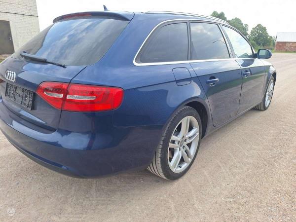Zils Audi A4 2015 Marijampole, ar dzinēja tilpumu 2.00 L un nobraukumu 254 tūkst. km par 8100 €, foto 6 vietnē AUTOMOTO.COM.LV