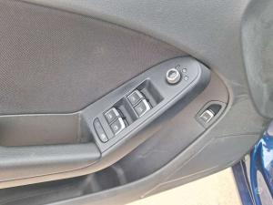 Zils Audi A4 2015 Marijampole, ar dzinēja tilpumu 2.00 L un nobraukumu 254 tūkst. km par 8100 €, foto 11 vietnē AUTOMOTO.COM.LV
