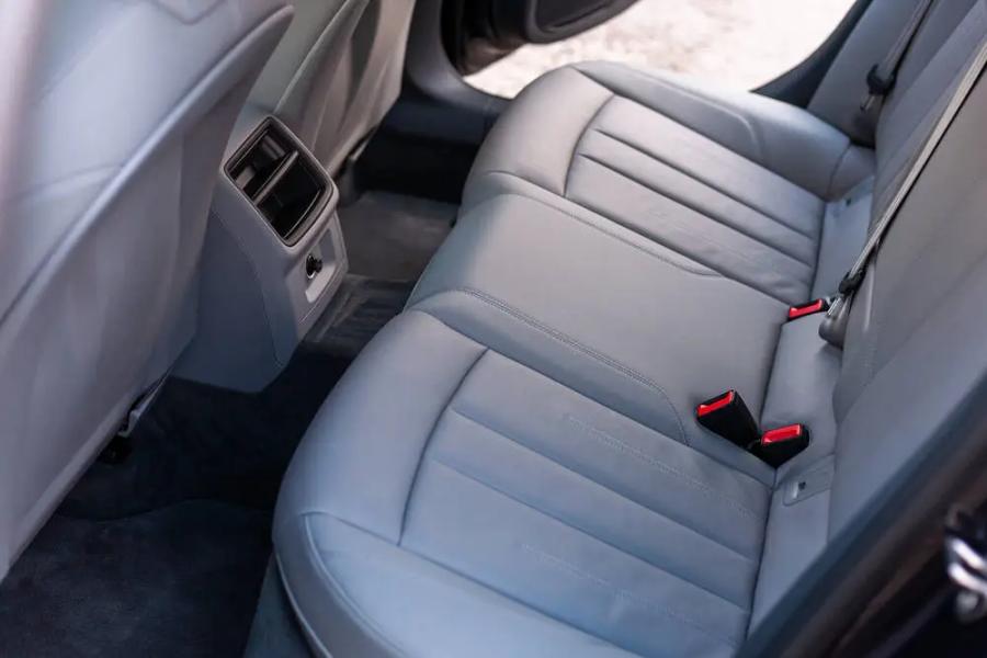 Zils Audi A4 2016 Rīga, ar dzinēja tilpumu 2.00 L un nobraukumu 175 tūkst. km par 11995 €, foto 11 vietnē AUTOMOTO.COM.LV