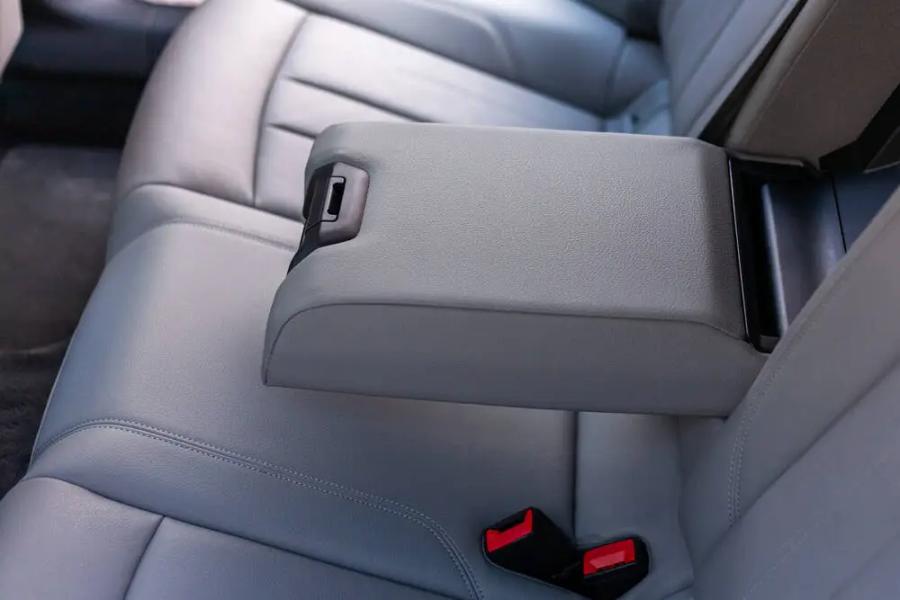 Zils Audi A4 2016 Rīga, ar dzinēja tilpumu 2.00 L un nobraukumu 175 tūkst. km par 11995 €, foto 12 vietnē AUTOMOTO.COM.LV