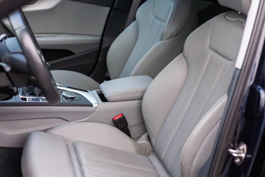 Zils Audi A4 2016 Rīga, ar dzinēja tilpumu 2.00 L un nobraukumu 175 tūkst. km par 11995 €, foto 21 vietnē AUTOMOTO.COM.LV
