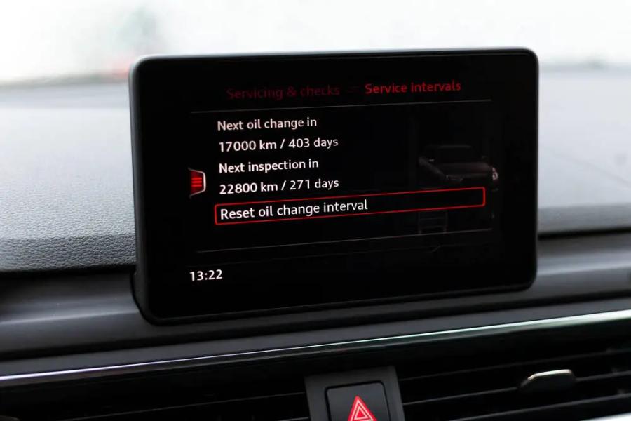 Zils Audi A4 2016 Rīga, ar dzinēja tilpumu 2.00 L un nobraukumu 175 tūkst. km par 11995 €, foto 32 vietnē AUTOMOTO.COM.LV