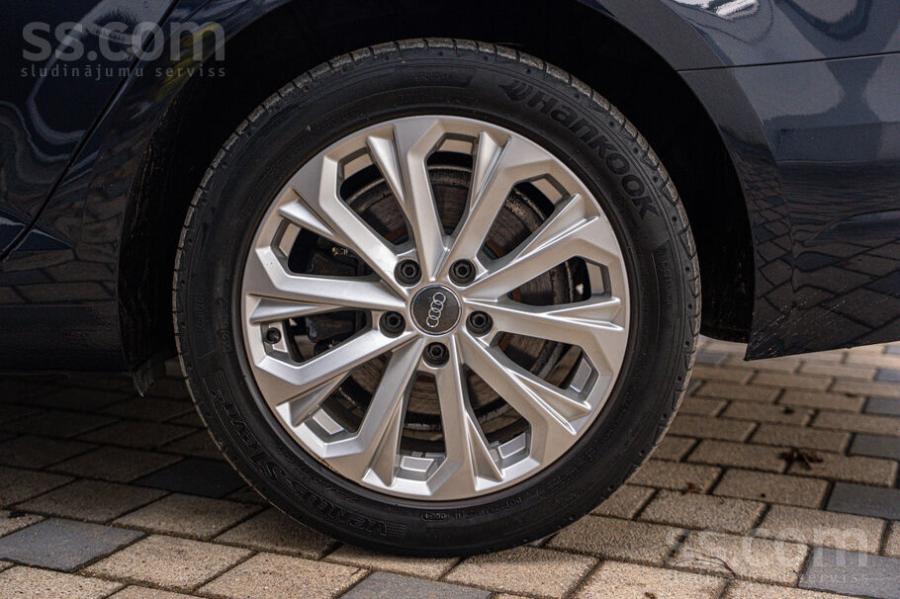 Blue Audi A4 2016 in Riga, with an engine capacity of 2.00 L and mileage of 286 thousand km for 11990 €, photo 9 on AUTOMOTO.COM.LV