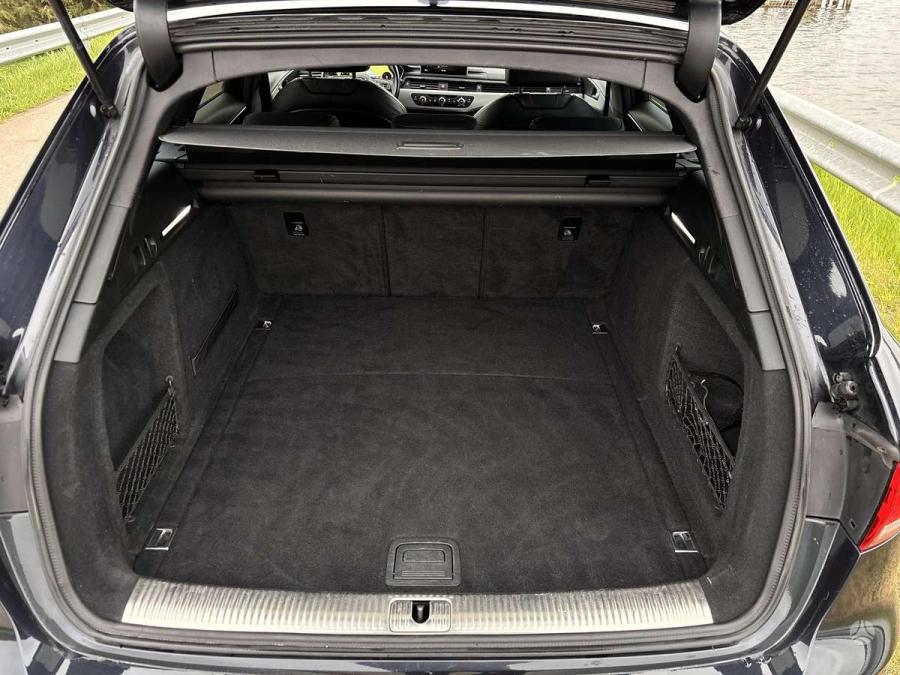 Zils Audi A4 2016 Raseiniai, ar dzinēja tilpumu 1.97 L un nobraukumu 272 tūkst. km par 12700 €, foto 30 vietnē AUTOMOTO.COM.LV