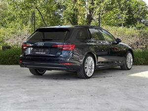 Blue Audi A4 2017 in Vilnius, with an engine capacity of 2.97 L and mileage of 224 thousand km for 15590 €, photo 6 on AUTOMOTO.COM.LV