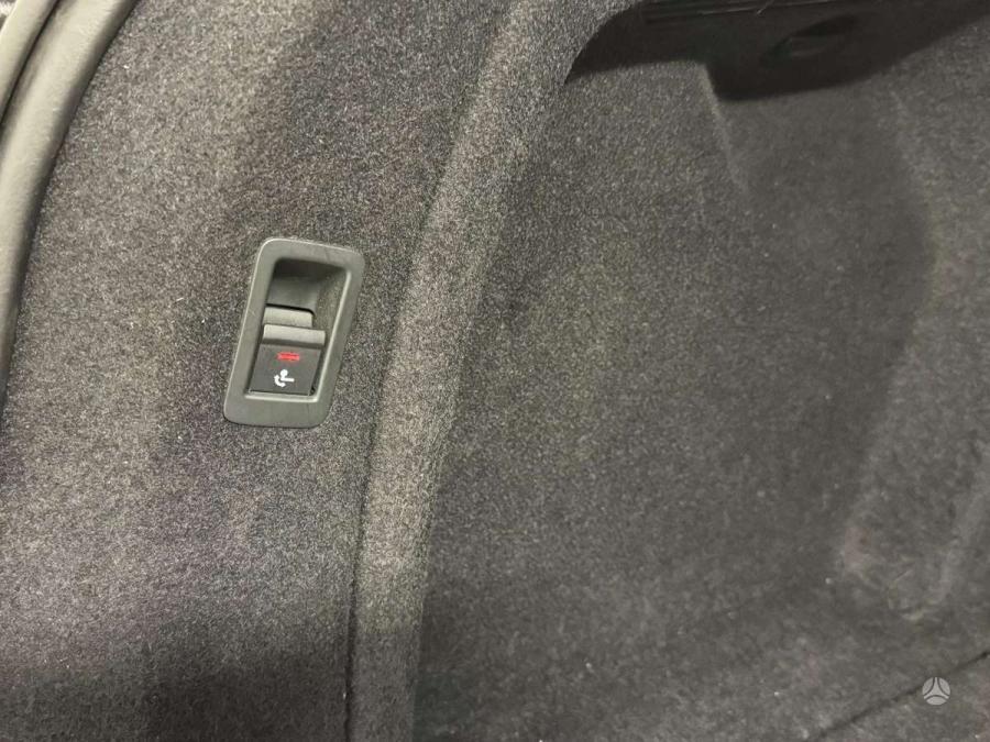 Zils Audi A4 2017 Viļņa, ar dzinēja tilpumu 2.00 L un nobraukumu 126 tūkst. km par 17500 €, foto 16 vietnē AUTOMOTO.COM.LV