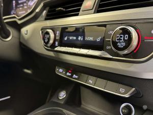 Zils Audi A4 2017 Viļņa, ar dzinēja tilpumu 2.00 L un nobraukumu 126 tūkst. km par 17500 €, foto 24 vietnē AUTOMOTO.COM.LV