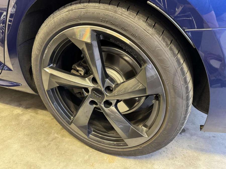 Zils Audi A4 2017 Viļņa, ar dzinēja tilpumu 2.00 L un nobraukumu 126 tūkst. km par 17500 €, foto 34 vietnē AUTOMOTO.COM.LV