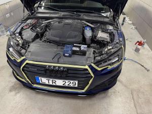 Zils Audi A4 2017 Viļņa, ar dzinēja tilpumu 2.00 L un nobraukumu 126 tūkst. km par 17500 €, foto 42 vietnē AUTOMOTO.COM.LV