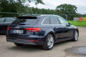 Zils Audi A4 2018 Liepāja, ar dzinēja tilpumu 2.00 L un nobraukumu 96 tūkst. km par 17800 €, foto 5 vietnē AUTOMOTO.COM.LV