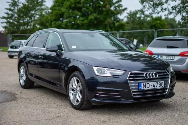 Blue Audi A4 2018 in Liepaja, with an engine capacity of 2.00 L and mileage of 96 thousand km for 17800 €, photo 5 on AUTOMOTO.COM.LV