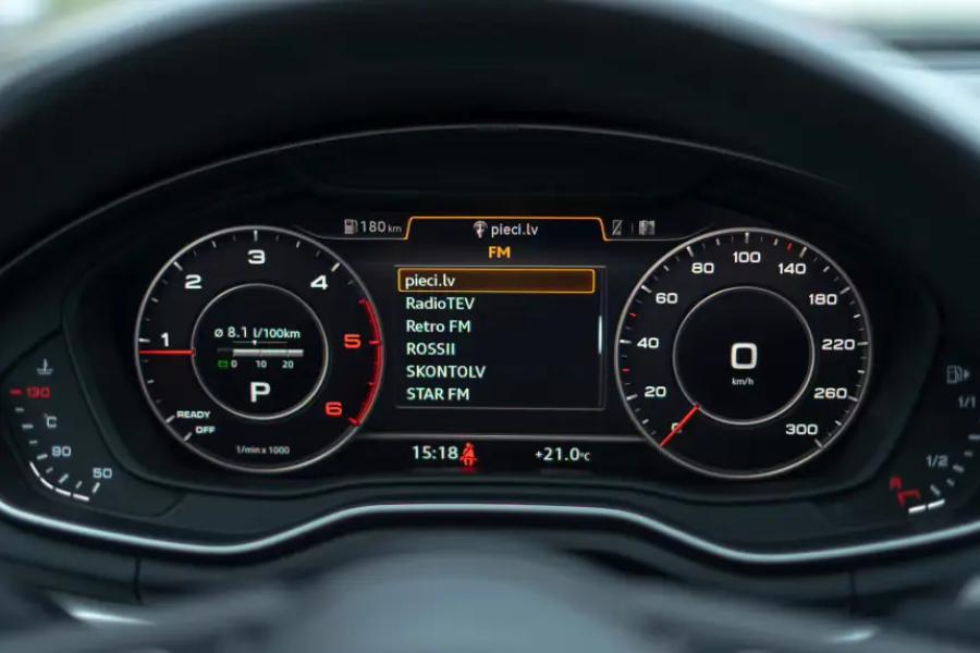 Zils Audi A4 2018 Liepāja, ar dzinēja tilpumu 2.00 L un nobraukumu 96 tūkst. km par 17800 €, foto 15 vietnē AUTOMOTO.COM.LV