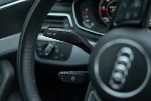 Zils Audi A4 2018 Liepāja, ar dzinēja tilpumu 2.00 L un nobraukumu 96 tūkst. km par 17800 €, foto 19 vietnē AUTOMOTO.COM.LV
