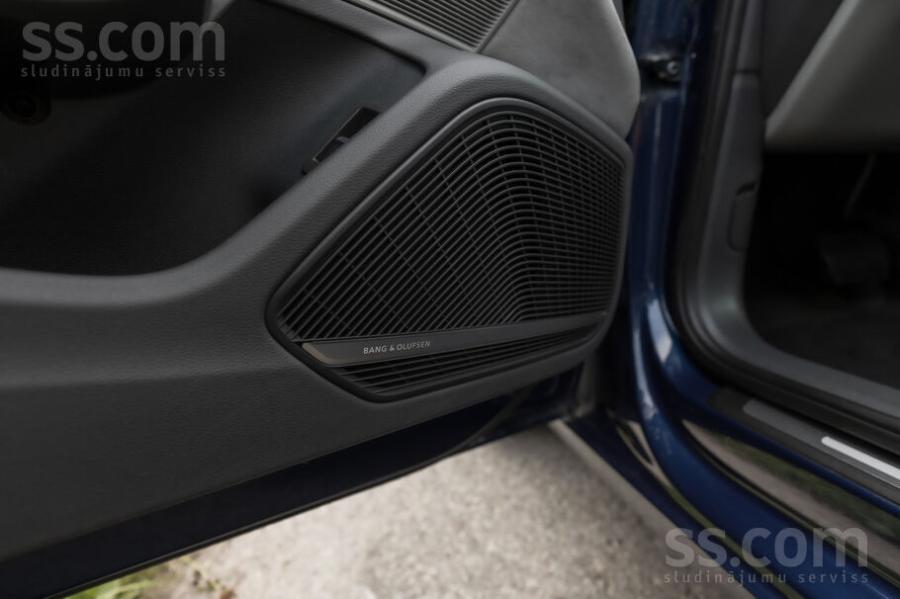 Blue Audi A4 2018 in Riga, with an engine capacity of 2.00 L and mileage of 234 thousand km for 14200 €, photo 21 on AUTOMOTO.COM.LV
