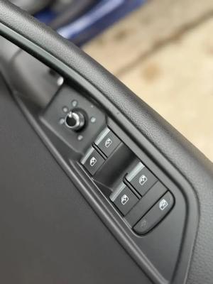 Zils Audi A4 2019 Rīga, ar dzinēja tilpumu 2.00 L un nobraukumu 192 tūkst. km par 15500 €, foto 7 vietnē AUTOMOTO.COM.LV