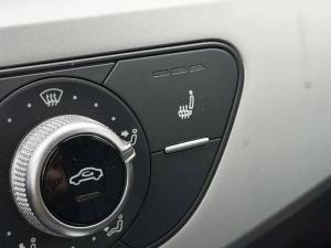 Zils Audi A4 2019 Rīga, ar dzinēja tilpumu 2.00 L un nobraukumu 192 tūkst. km par 15500 €, foto 14 vietnē AUTOMOTO.COM.LV