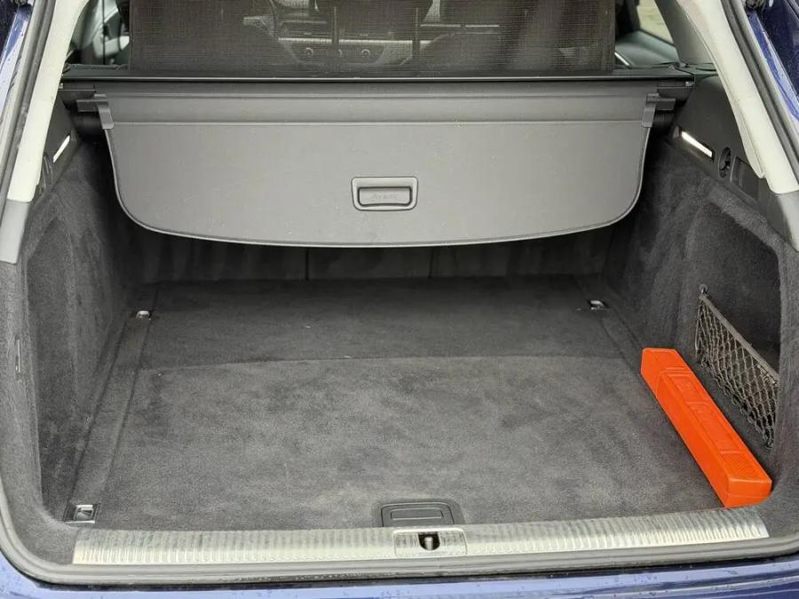 Zils Audi A4 2019 Rīga, ar dzinēja tilpumu 2.00 L un nobraukumu 192 tūkst. km par 15500 €, foto 21 vietnē AUTOMOTO.COM.LV