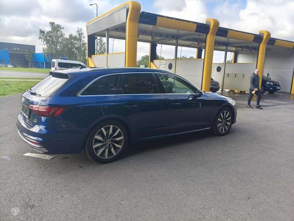 Blue Audi A4 2020 in Kaunas, with an engine capacity of 1.97 L and mileage of 226 thousand km for 17600 €, photo 4 on AUTOMOTO.COM.LV