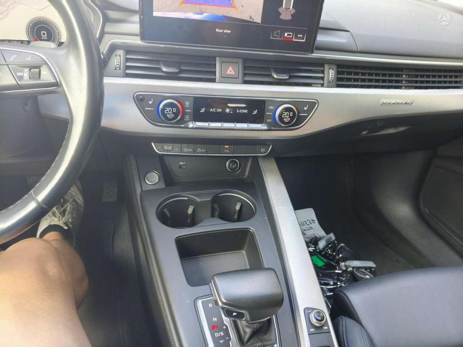 Zils Audi A4 2020 Kauņa, ar dzinēja tilpumu 1.97 L un nobraukumu 226 tūkst. km par 17600 €, foto 24 vietnē AUTOMOTO.COM.LV