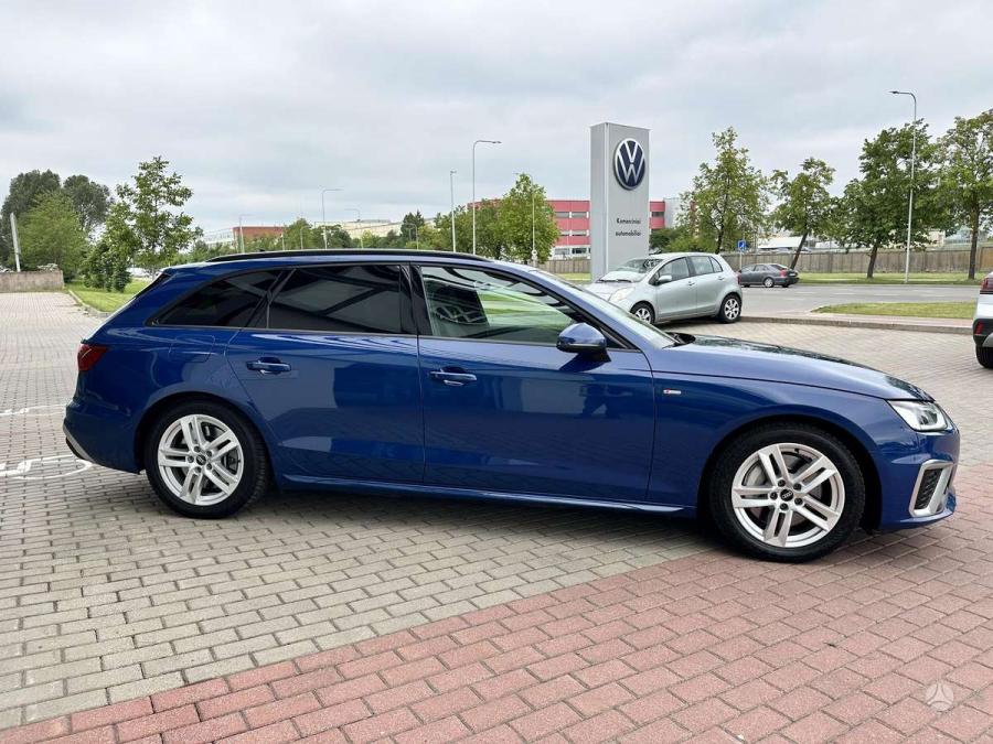Zils Audi A4 2024 Šauļi, ar dzinēja tilpumu 1.98 L un nobraukumu 46 tūkst. km par 26900 €, foto 4 vietnē AUTOMOTO.COM.LV