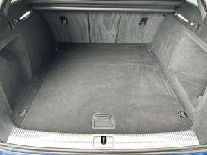 Zils Audi A4 2024 Šauļi, ar dzinēja tilpumu 1.98 L un nobraukumu 46 tūkst. km par 26900 €, foto 9 vietnē AUTOMOTO.COM.LV
