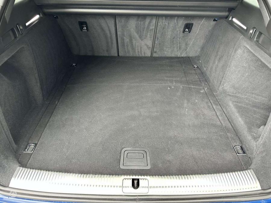 Zils Audi A4 2024 Šauļi, ar dzinēja tilpumu 1.98 L un nobraukumu 46 tūkst. km par 26900 €, foto 9 vietnē AUTOMOTO.COM.LV