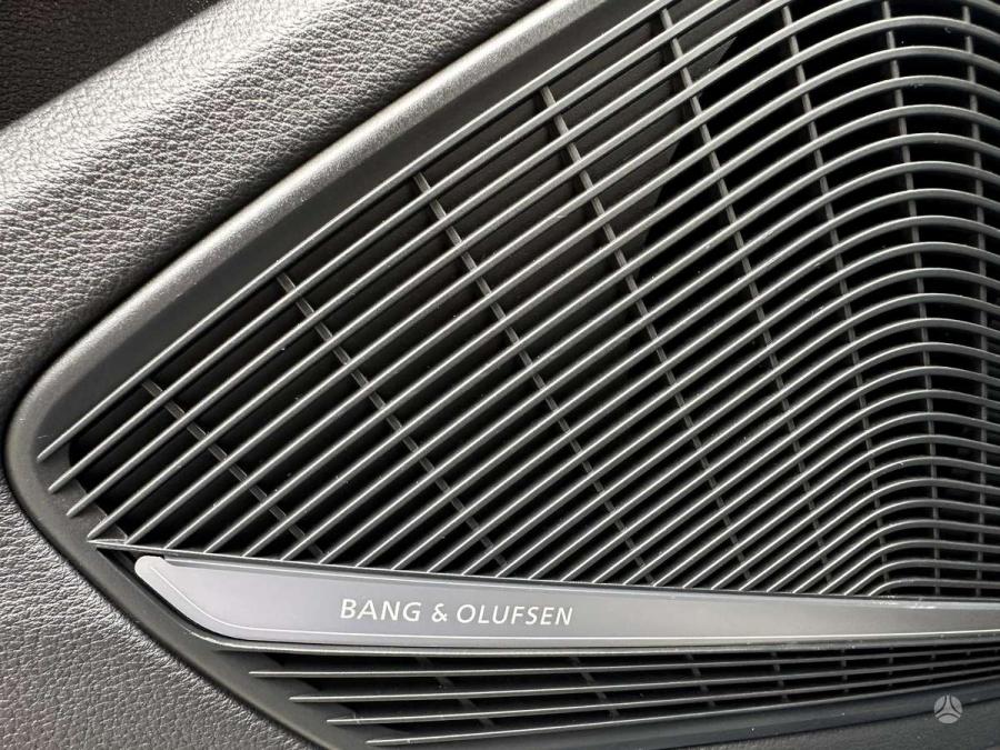 Zils Audi A4 2024 Šauļi, ar dzinēja tilpumu 1.98 L un nobraukumu 46 tūkst. km par 26900 €, foto 28 vietnē AUTOMOTO.COM.LV