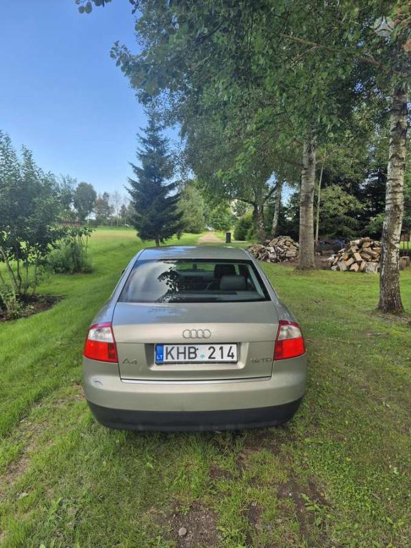 Brown Audi A4 2002 in Marijampole, with an engine capacity of 1.90 L and mileage of 439 thousand km for 1300 €, photo 5 on AUTOMOTO.COM.LV