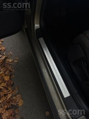 Brown Audi A4 2006 in Cesis, with an engine capacity of 2.70 L and mileage of 329 thousand km for 2950 €, photo 12 on AUTOMOTO.COM.LV