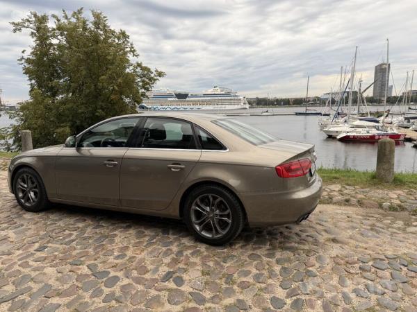 Audi A4 2009 Rīga vietnē Brūns Audi A4 2009 Rīga, ar dzinēja tilpumu 2.00 L un nobraukumu 311 tūkst. km par 5650 €, foto 4 vietnē AUTOMOTO.COM.LV