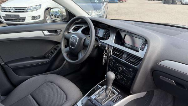 Brūns Audi A4 2010 Marijampole, ar dzinēja tilpumu 1.80 L un nobraukumu 126 tūkst. km par 5555 €, foto 9 vietnē AUTOMOTO.COM.LV