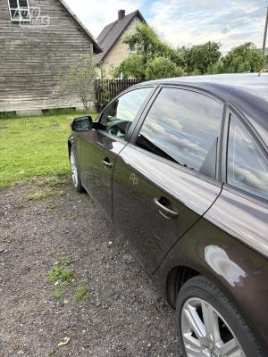 Brūns Audi A4 2010 Mažeikiai, ar dzinēja tilpumu 2.00 L un nobraukumu 190 tūkst. km par 5200 €, foto 5 vietnē AUTOMOTO.COM.LV
