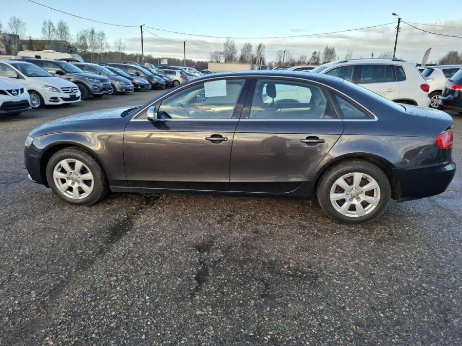 Brown Audi A4 2011 in Panevezys, with an engine capacity of 1.97 L and mileage of 240 thousand km for 5950 €, photo 2 on AUTOMOTO.COM.LV