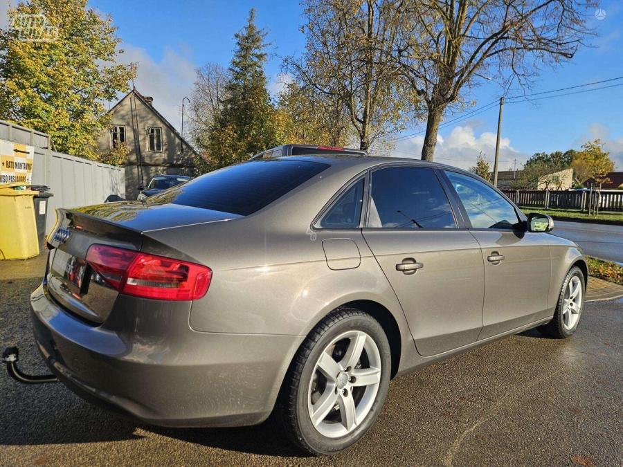 Brūns Audi A4 2013 Šauļi, ar dzinēja tilpumu 2.00 L un nobraukumu 270 tūkst. km par 7950 €, foto 6 vietnē AUTOMOTO.COM.LV